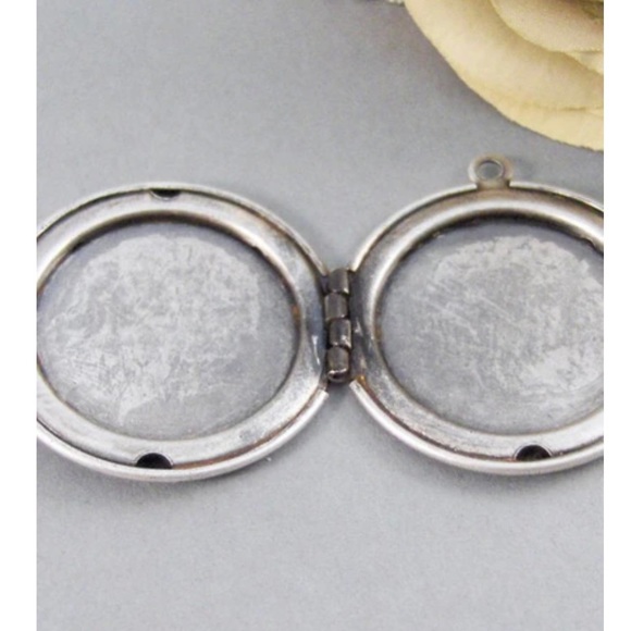 Valley Girl Designs | Jewelry | Butterfly Locket Necklace Flower ...